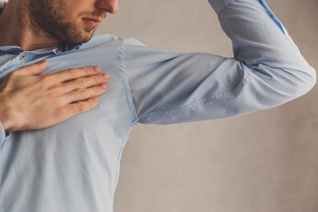 How to Remove Sweat Stains from White Clothes in Summer | Easy Laundry Tips